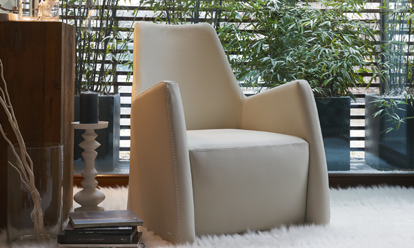 Gamma Lounge Chairs | Casa Spazio