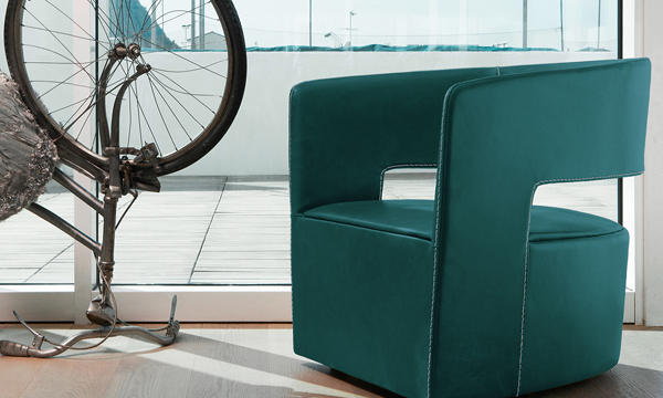 Gamma Lounge Chairs | Casa Spazio