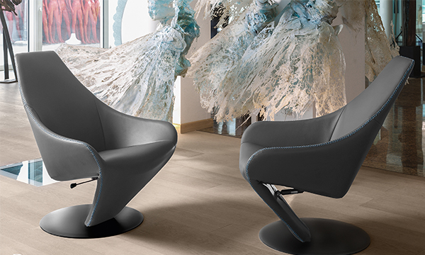 Gamma Lounge Chairs | Casa Spazio